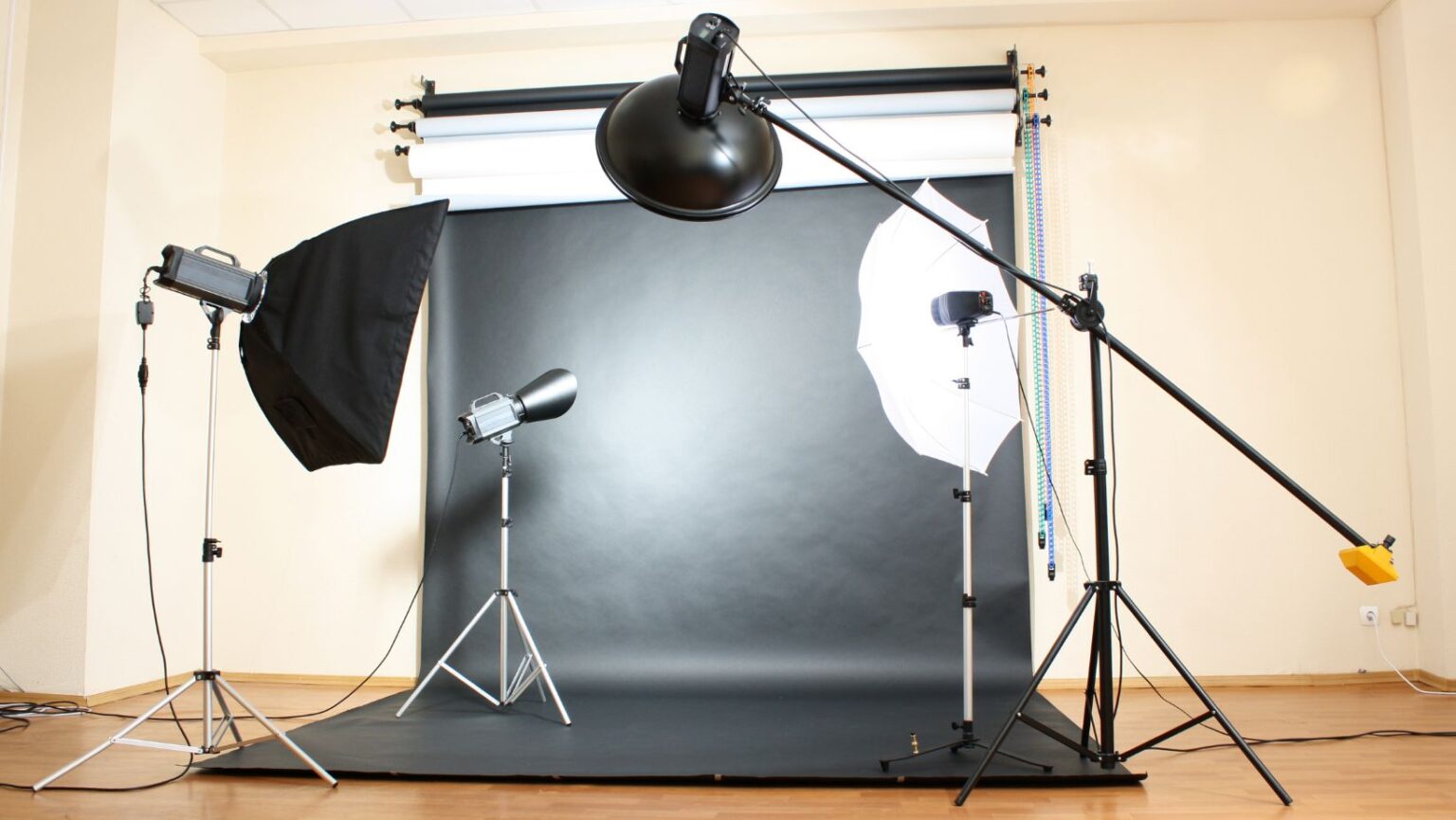 Mastering Art of Taking Front Light Photographs: Essential Gear and ...